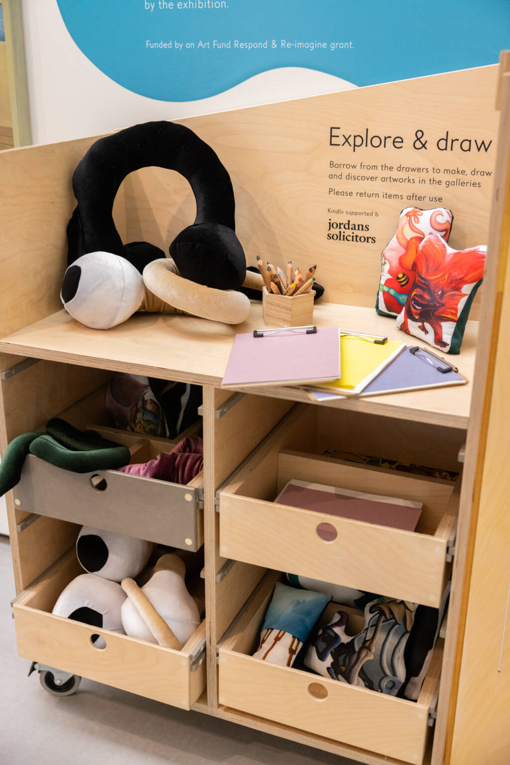 Explore & Draw stations